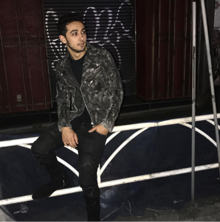 Professional Headshots - Tips by ProPhotos.ai